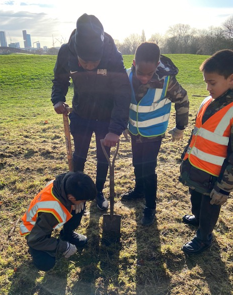 Gainsborough Primary School | Year 4 Trip to London City Airport